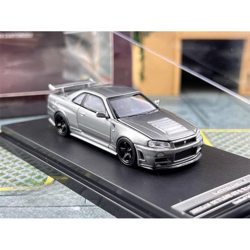 MOTORHELIX - 1/64 - NISSAN - SKYLINE GT-R (R34) NISMO CRS 2002 - GUN GREY